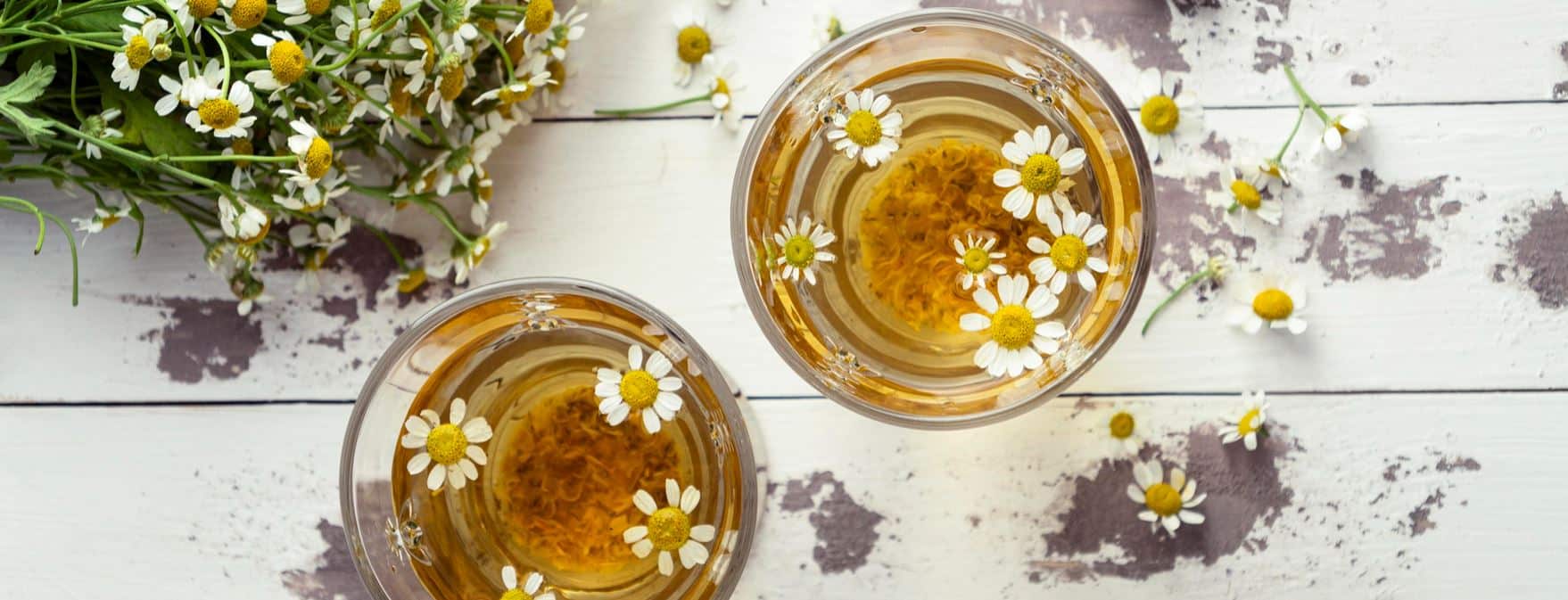 Kamillethee: 8 redenen waarom het goed is voor je gezondheid ...